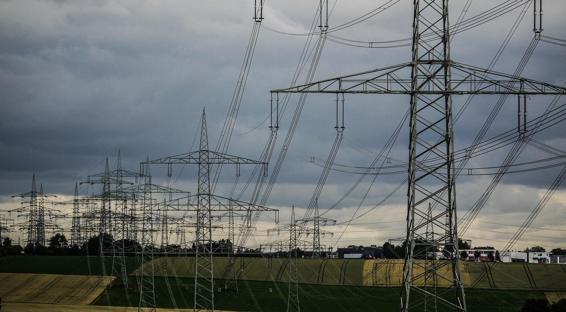 UWB Positioning Solution for Power Plant Substation Workers - Skylab